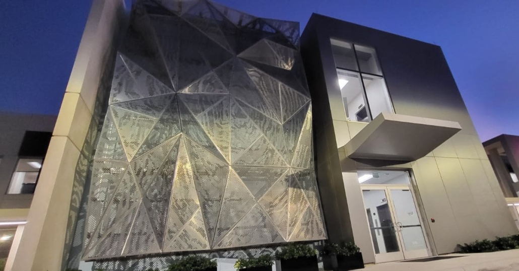 Innovative Building Envelopes: Redefining the Aesthetics of Modern ...